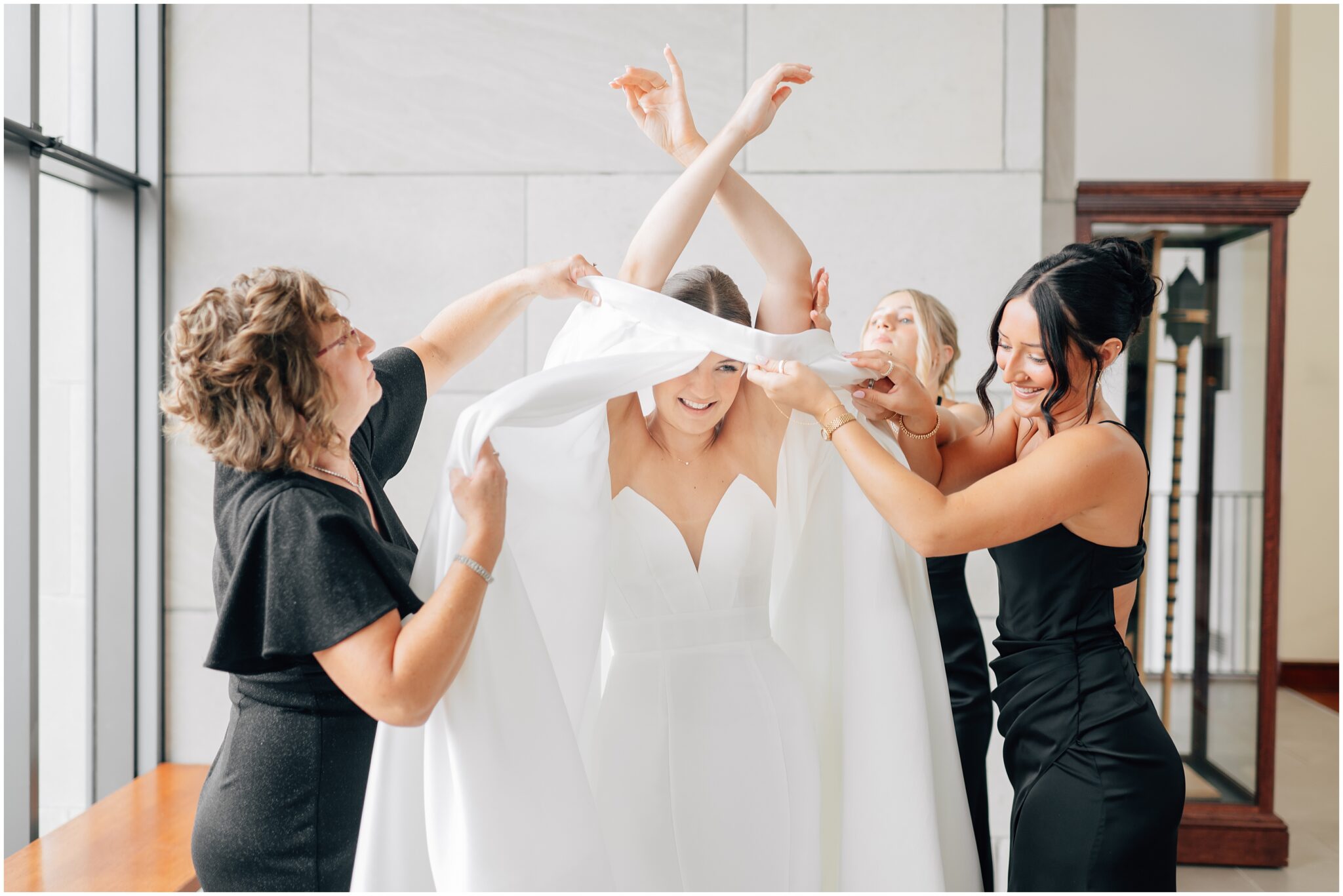 Black and White Wedding in Ames, Iowa - annabracephotography.com